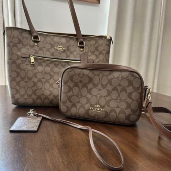 Coach | Bags | 3 Piece Coach Signature Set | Poshmark